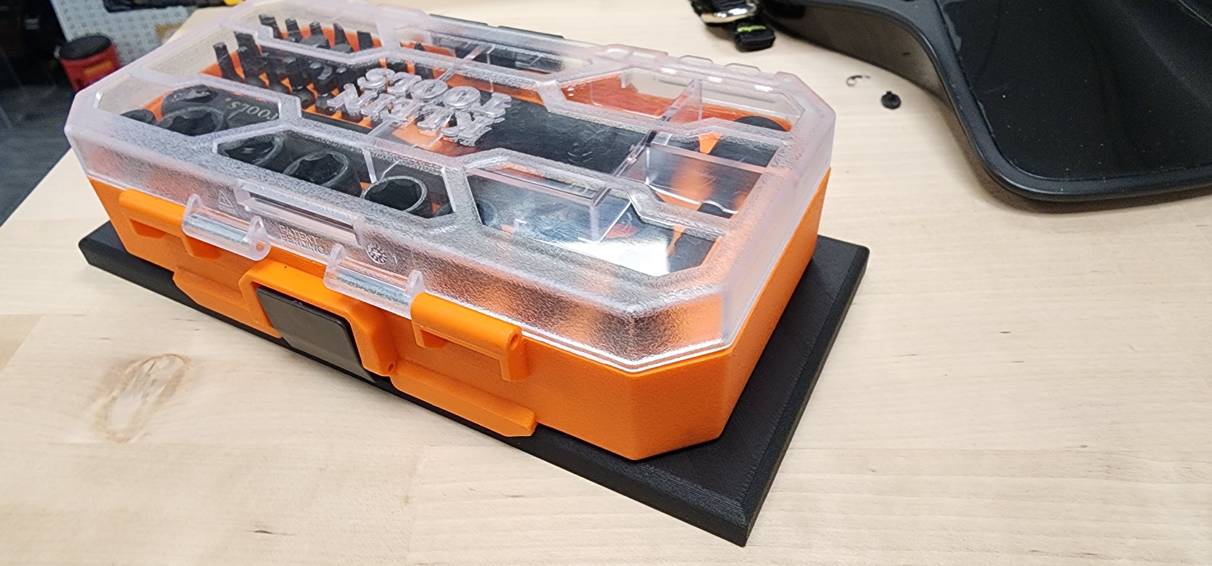 Klein KNECT Modbox Mount by Aaron Woodward | Download free STL model ...