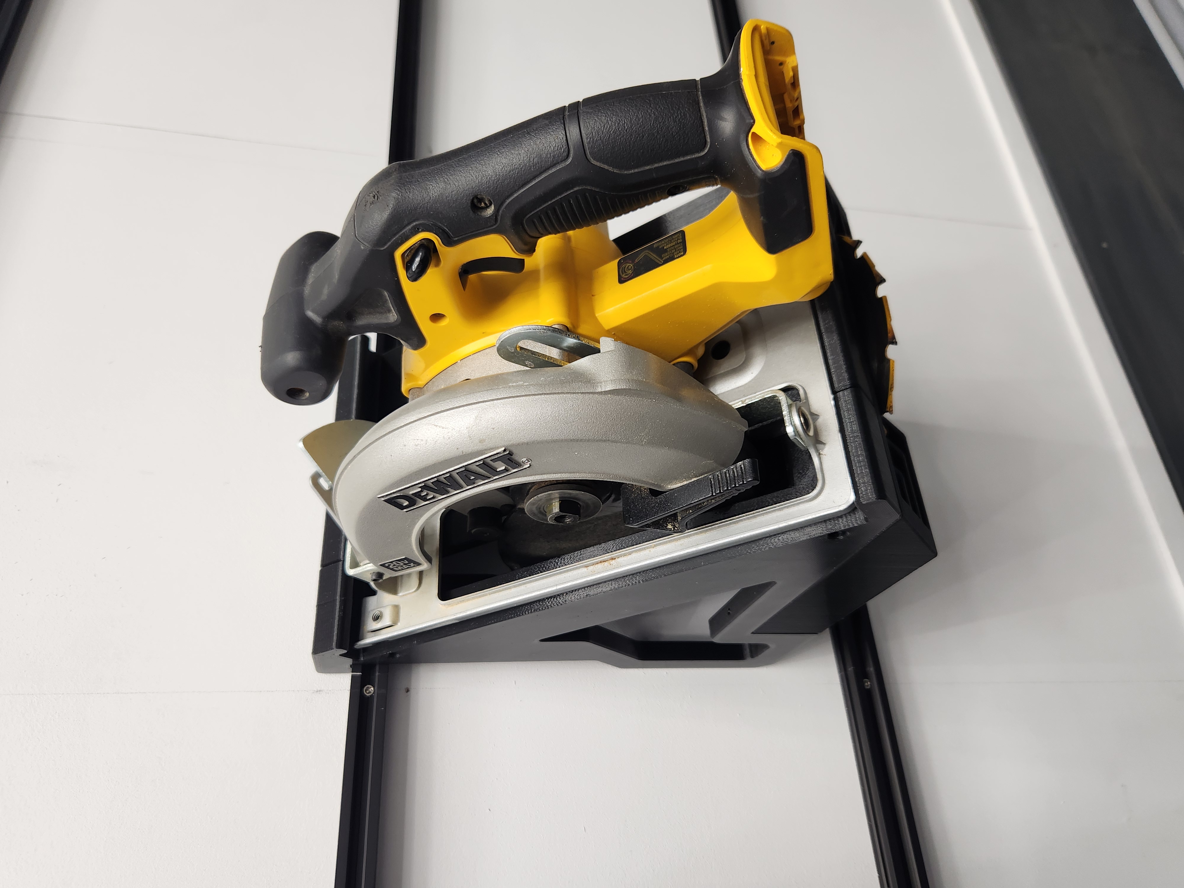 DEWALT FRENCH CLEAT SAW HOLDER (Model DCS393) by Lucas Plungis ...
