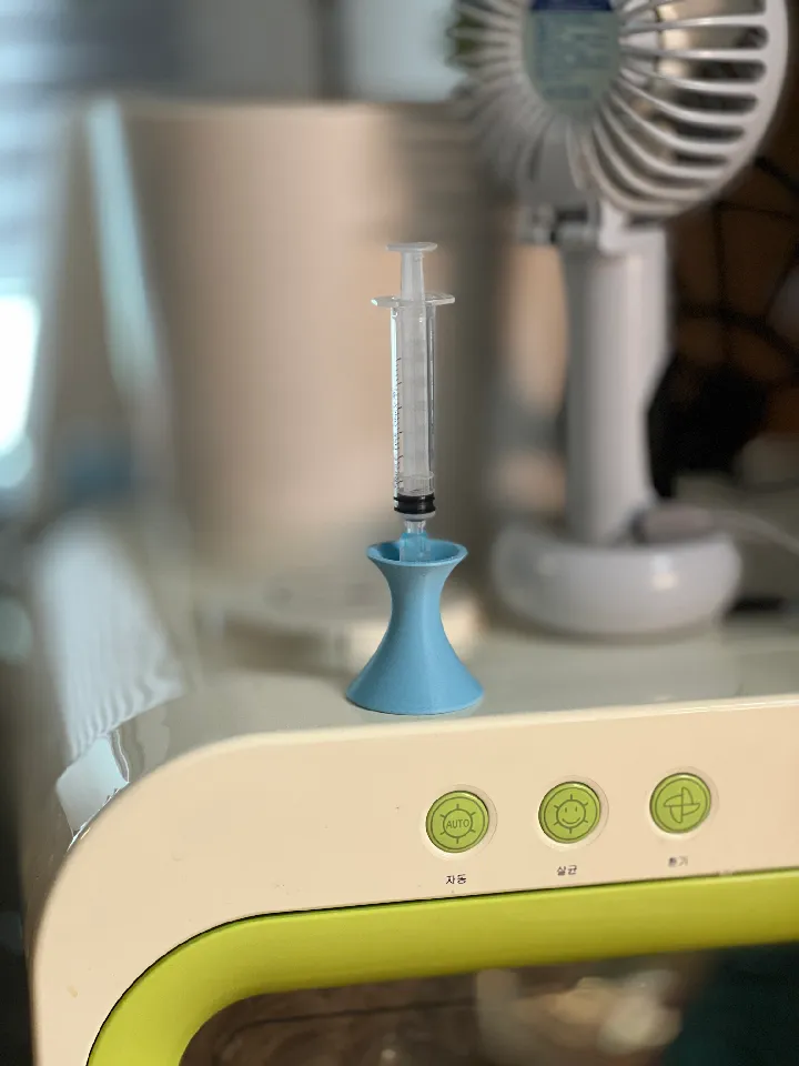 Simple Needle Recapping Device. by Mr.Hwang | Download free STL model ...