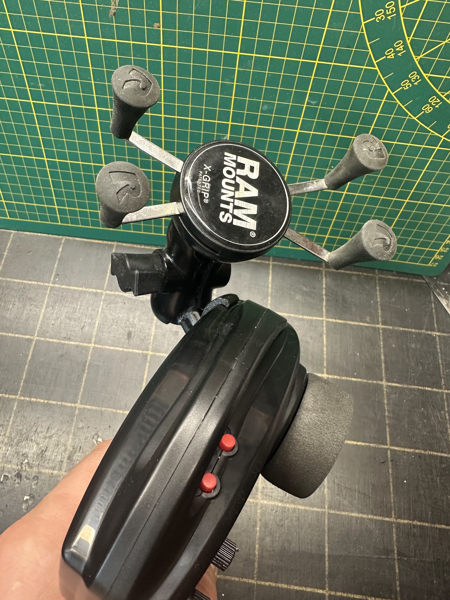 Ultimate Traxxas TQi controller RAM mount by SlawoFu | Download free ...