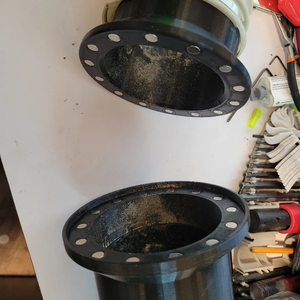 4" Magnetic dust port by Cary | Download free STL model | Printables.com
