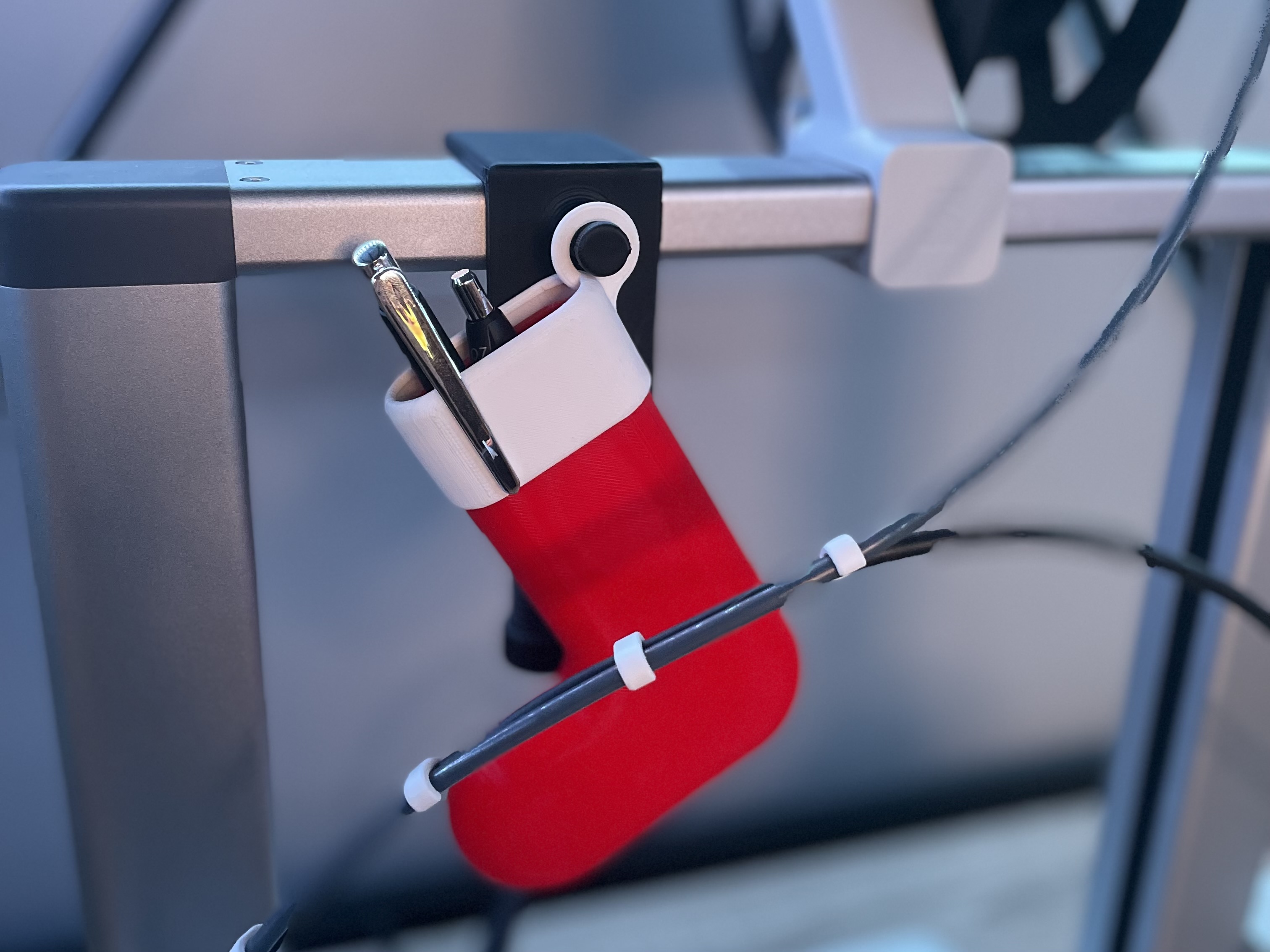 Christmas Stocking Pen Holder by AndrewDoesThings | Download free STL ...