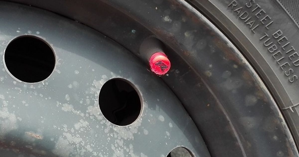 Car tire - bike cap by aRGiRob | Download free STL model | Printables.com