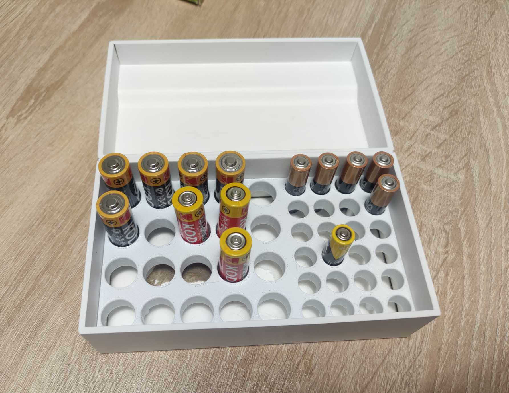 Battery holder insert for iqos iluma box by Michał Mietliński ...