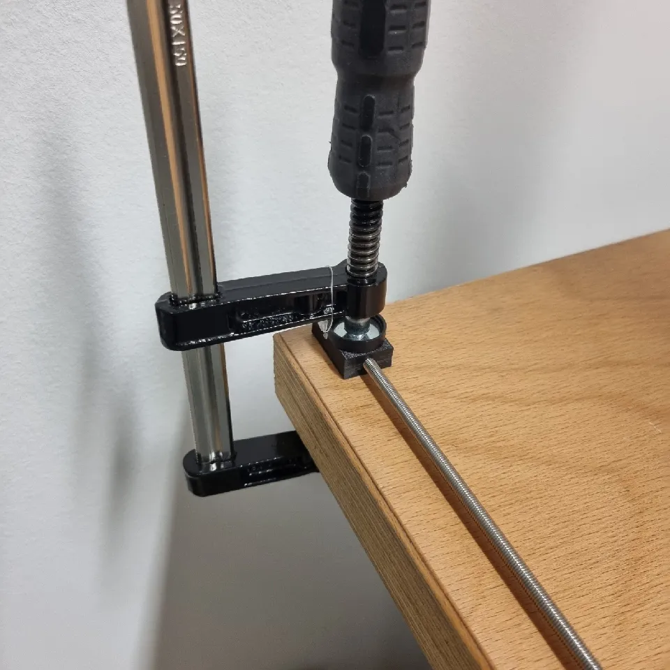 Threaded Rod cutting aid by Toro3D | Download free STL model ...