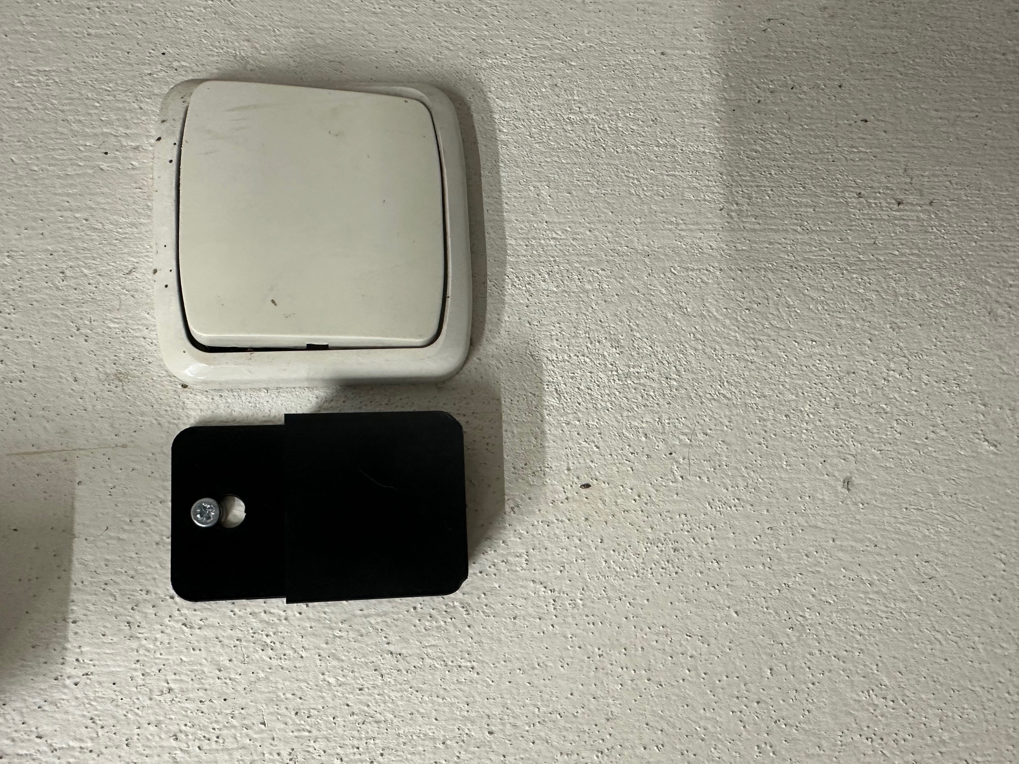 Garage remote controller holder by Alga | Download free STL model ...