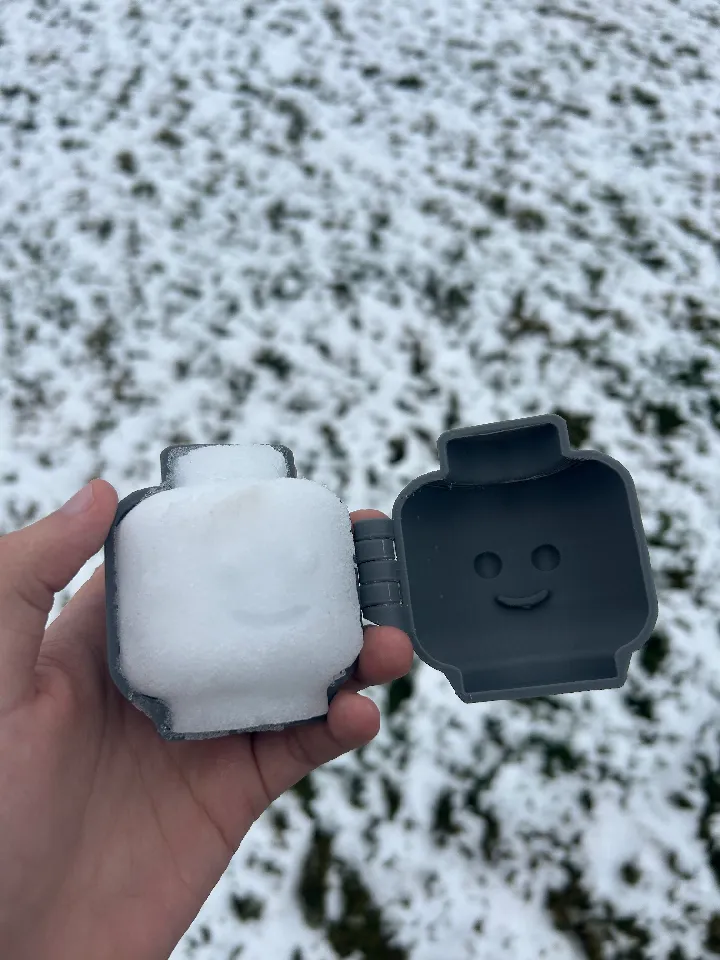 Snowball maker Lego head by Sutton Ingram | Download free STL model ...