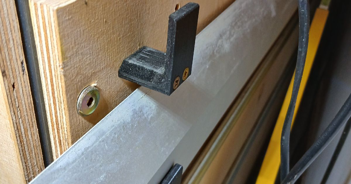 Spirit Level Wall Mount by Kolumbb | Download free STL model ...