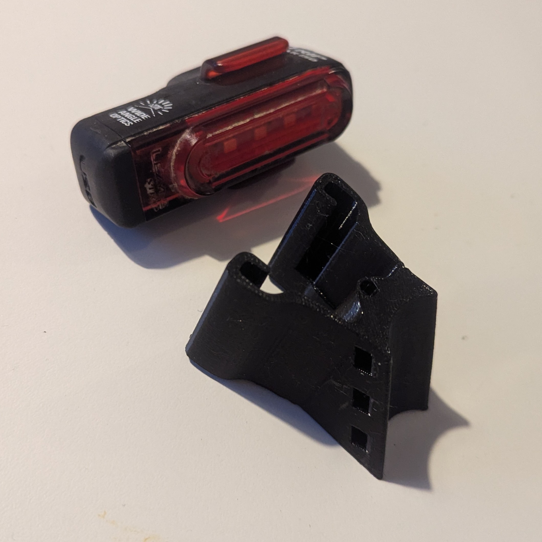 Lezyne strip 150 rear light mount by EquinoxeFR | Download free STL ...