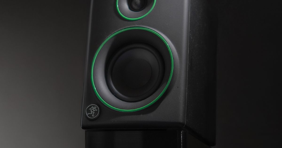 Minimalist Speaker Stand for Desk Setups by taca | Download free STL ...