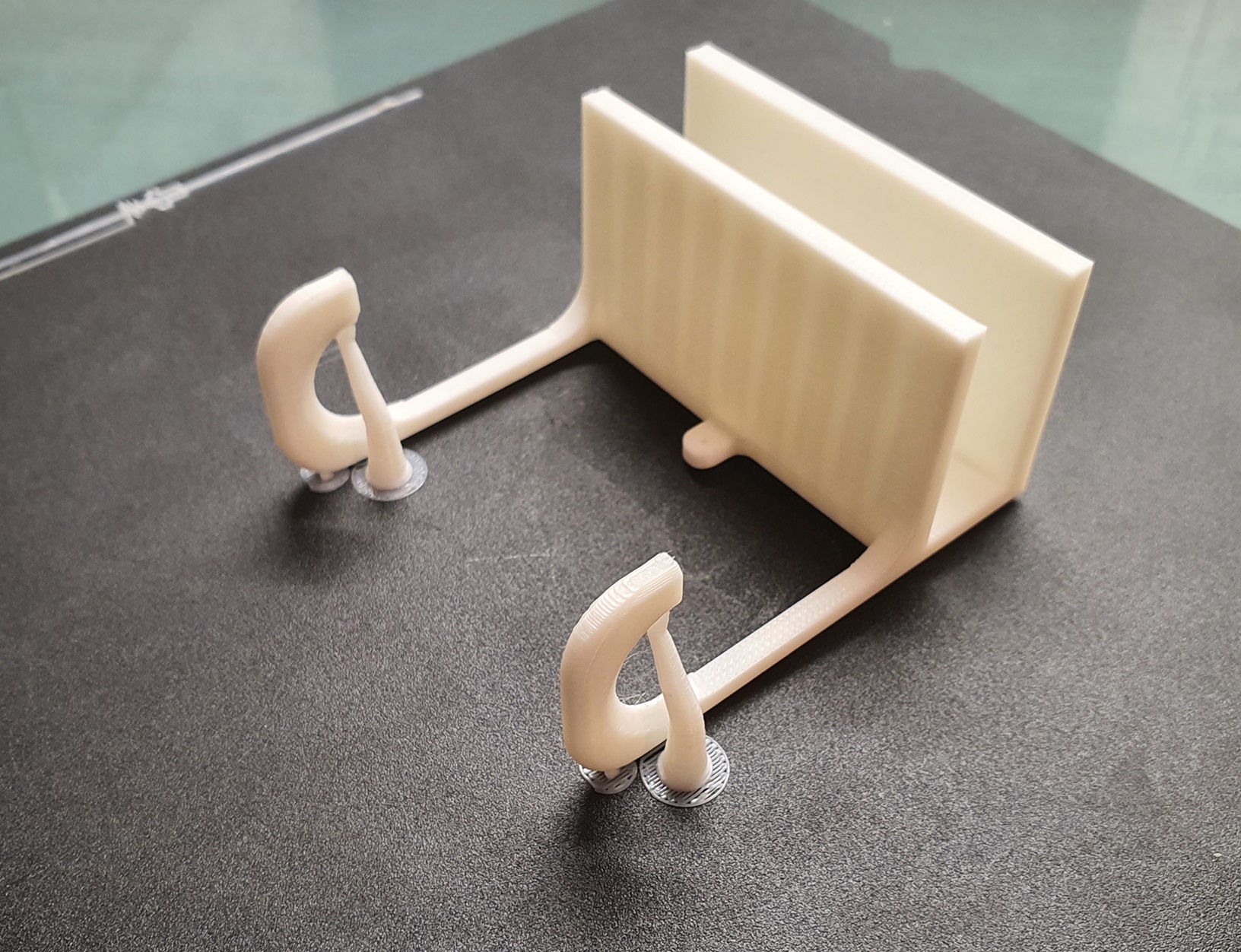 Solder Hanger by SIA | Download free STL model | Printables.com
