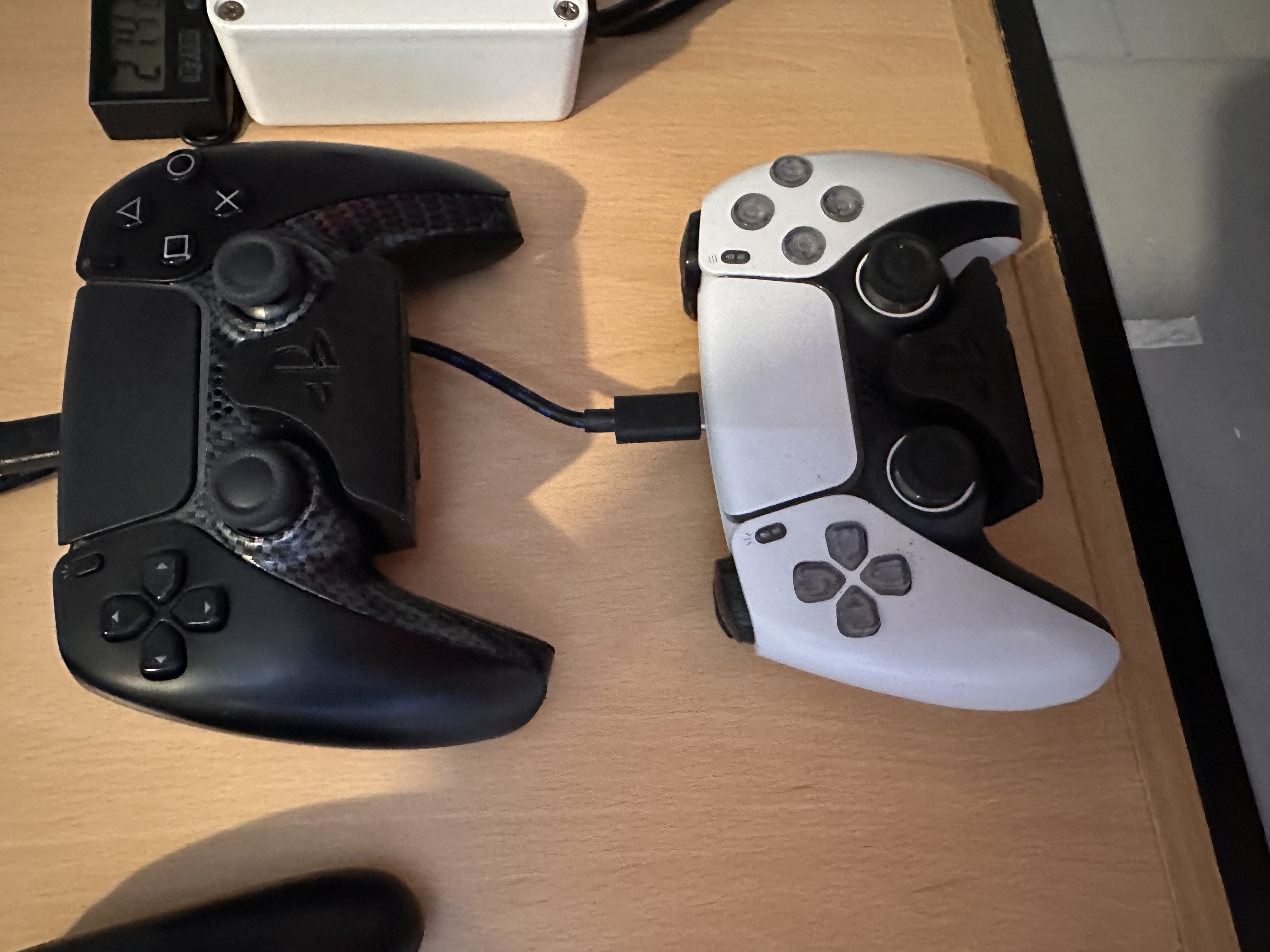 PS5 CONTROLLER WALL MOUNT by X_BIGELL_X | Download free STL model ...