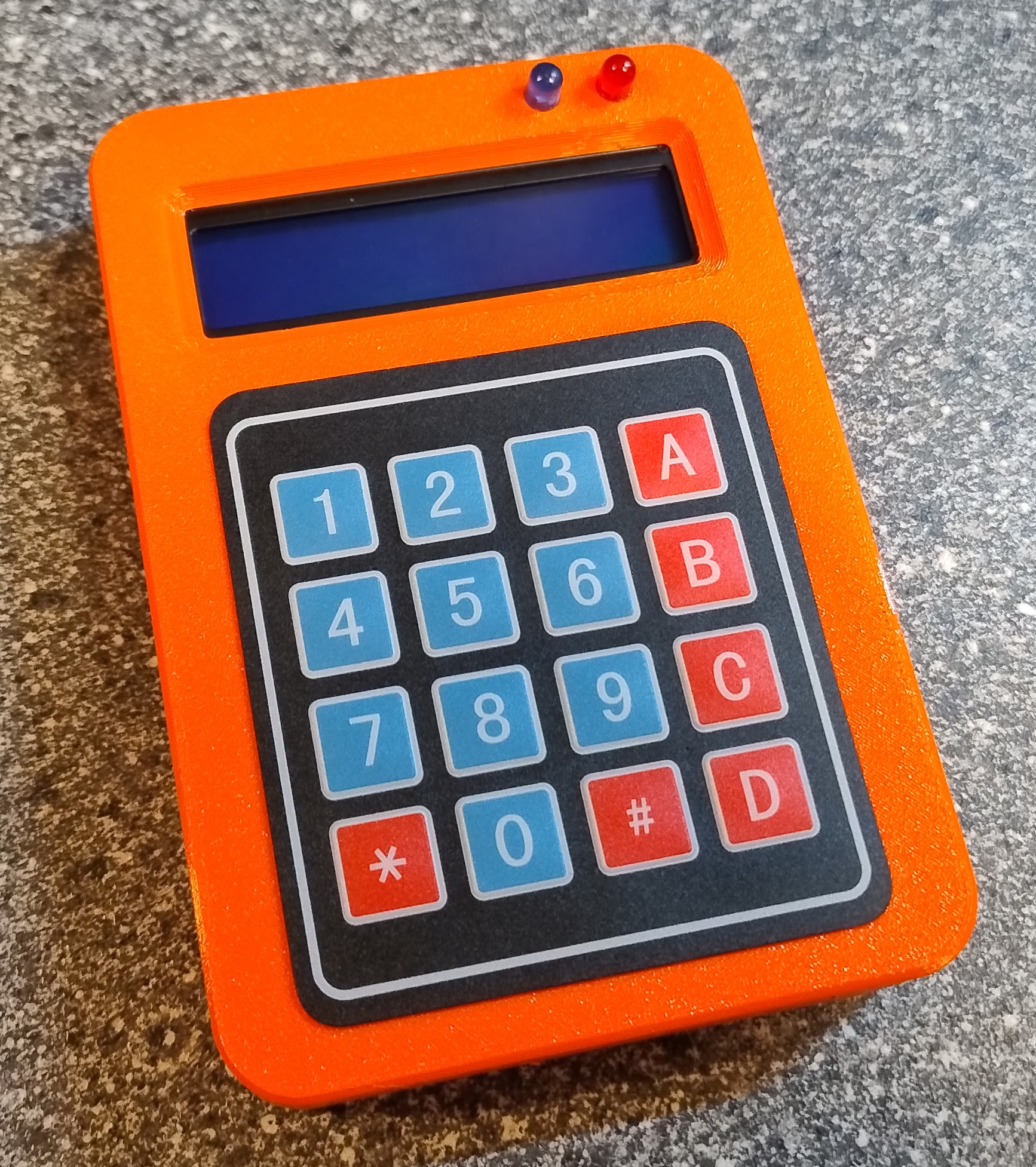 Keypad with Display Case (ESP32 S2-Mini) von elfrinjo | Kostenloses STL ...