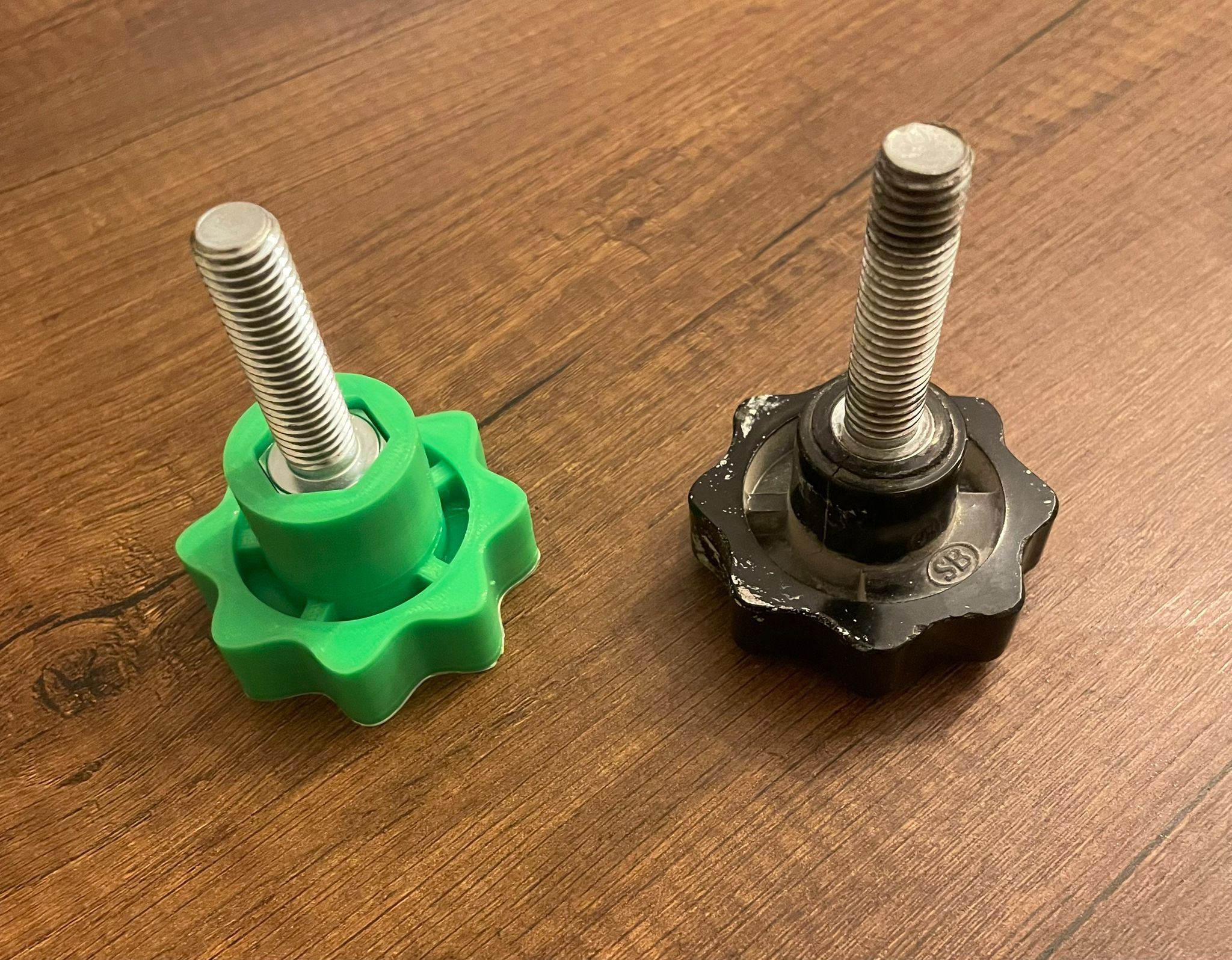 easy turner for bolt by DEKORZONE | Download free STL model ...