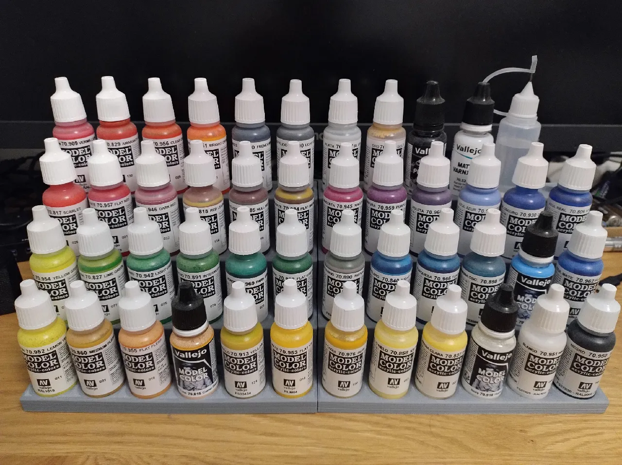 Vallejo paint rack / stand by EA2W | Download free STL model ...