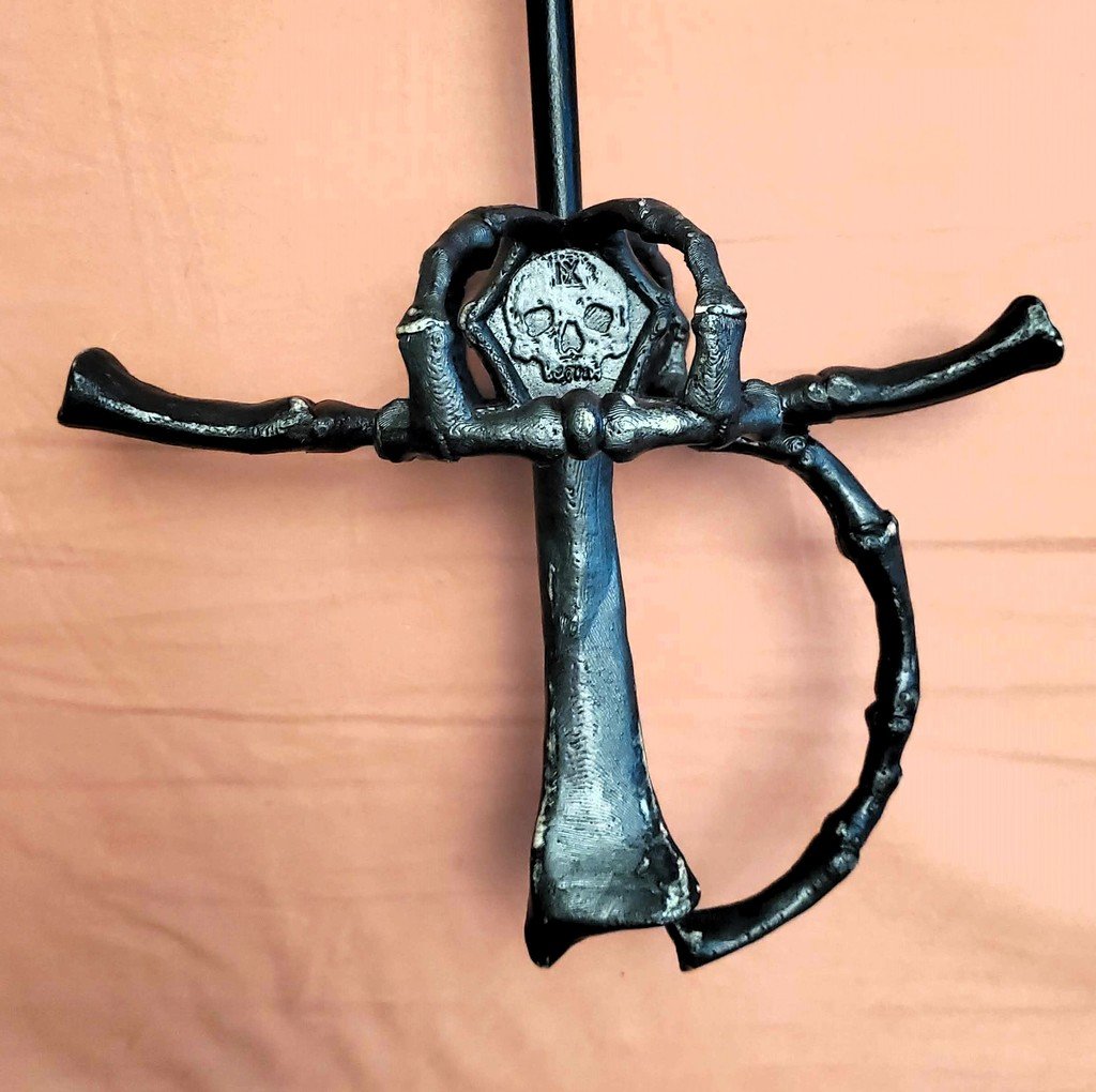Bone Rapier Hilt by AsianInSpace | Download free STL model | Printables.com