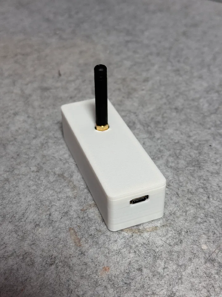 Zehnder ComfoAir ESP32 nRF905 PCB Case by Joost | Download free STL ...