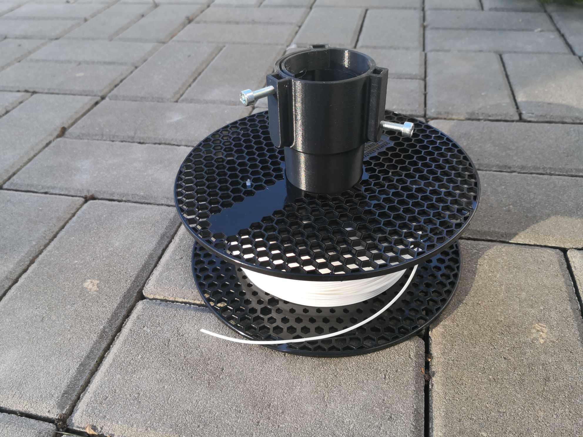 Filament spool tree stand for smaller trees por Bobino | Descargar ...