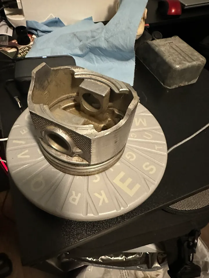 Pontiac Piston 3D Scan by GeedsGarage | Download free STL model ...