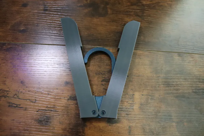 Folding Hanger by TCCINTHEHOUSE | Download free STL model | Printables.com