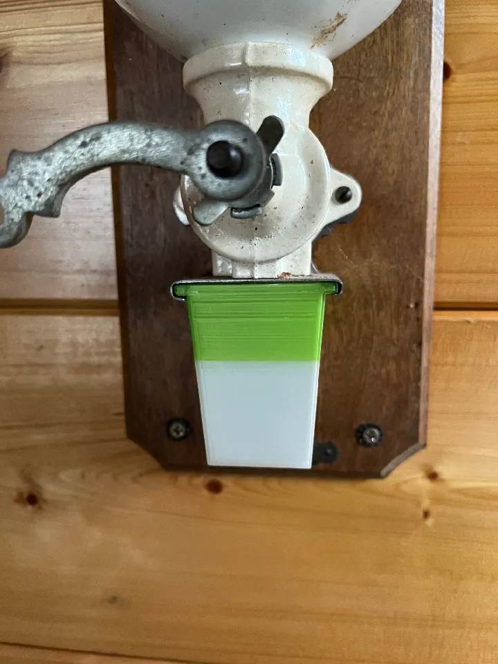 Retro Coffee Grinder Catch Cup by 4židle | Download free STL model ...