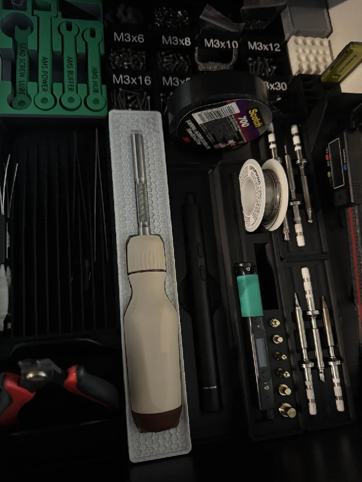 LTT Screwdriver Holder Gridfinity by Pedro748 | Download free STL model | Printables.com