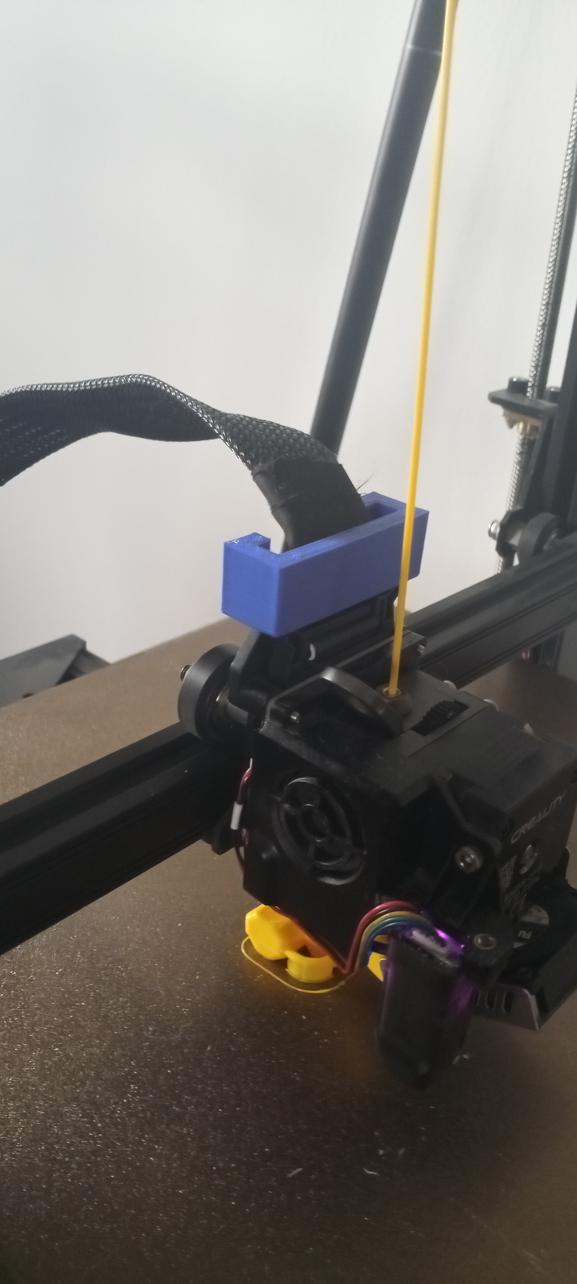 CR 10 smart pro flat cable holder by Matěj Smejkal | Download free STL ...
