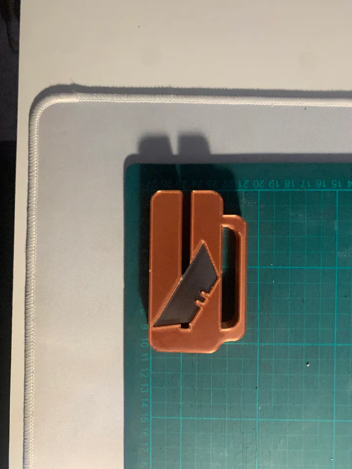 Wrapping paper slicer V1/V2 by isaac lunt | Download free STL model ...