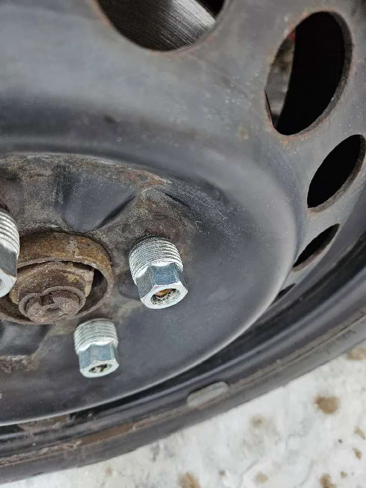 Lug nut cover by Stephen Imeson | Download free STL model | Printables.com