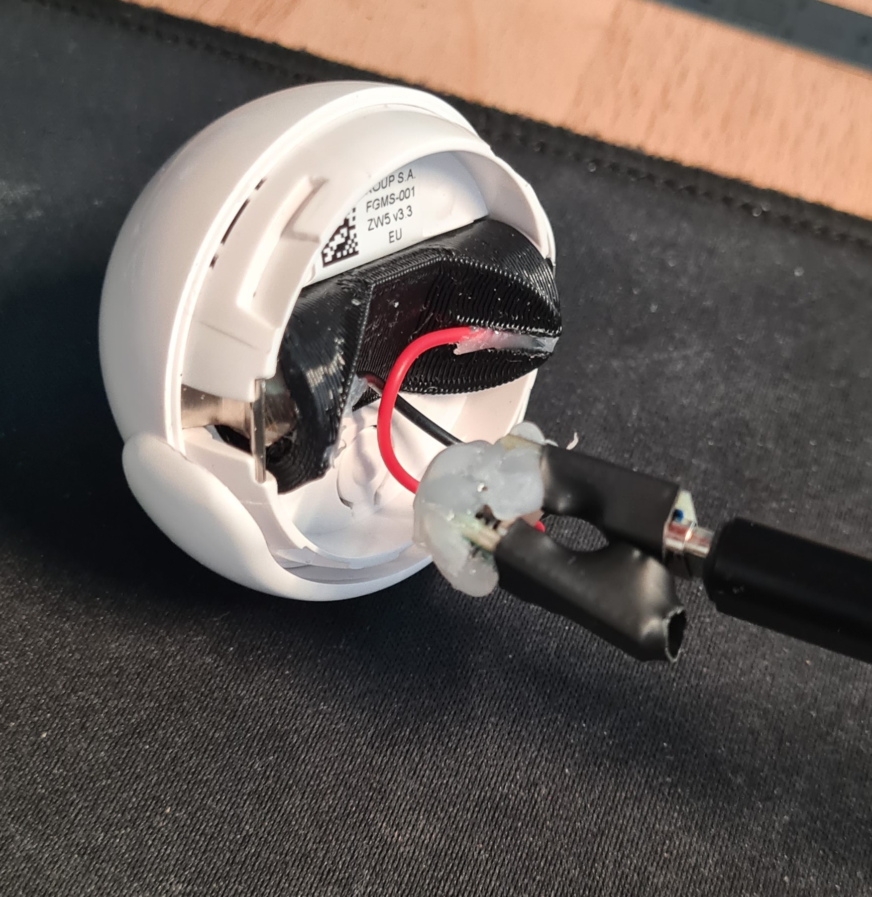 Fibaro Motion Sensor - Kit with shell and dummy CR123 battery for power ...