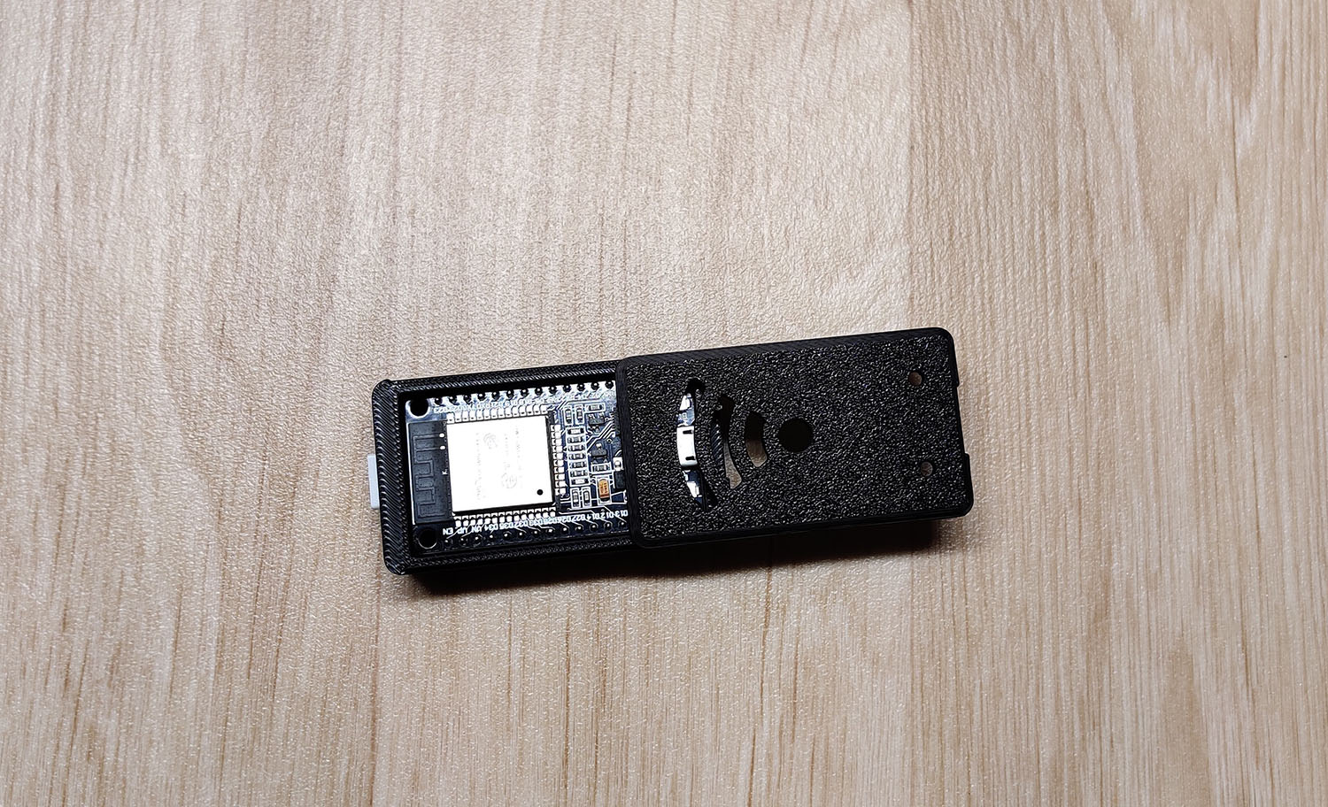 ESP32 DEVKIT V1 Case by Mario | Download free STL model | Printables.com ESP32 DEVKIT V1 Case by Mario | Download free STL model | Printables.com