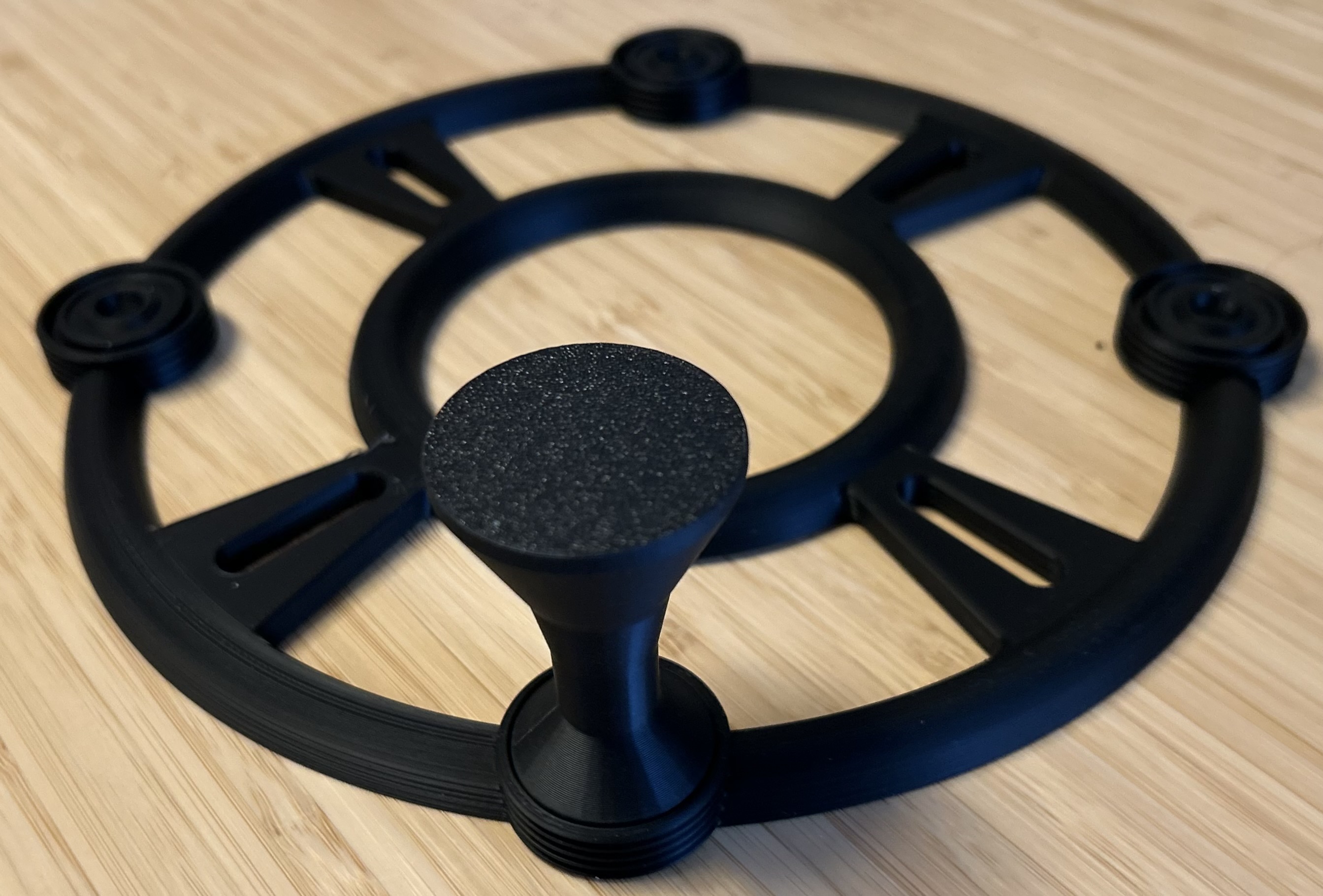 Auflage mit Standfüssen für 3D-Scan-Objekte by RMC_Design | Download ...
