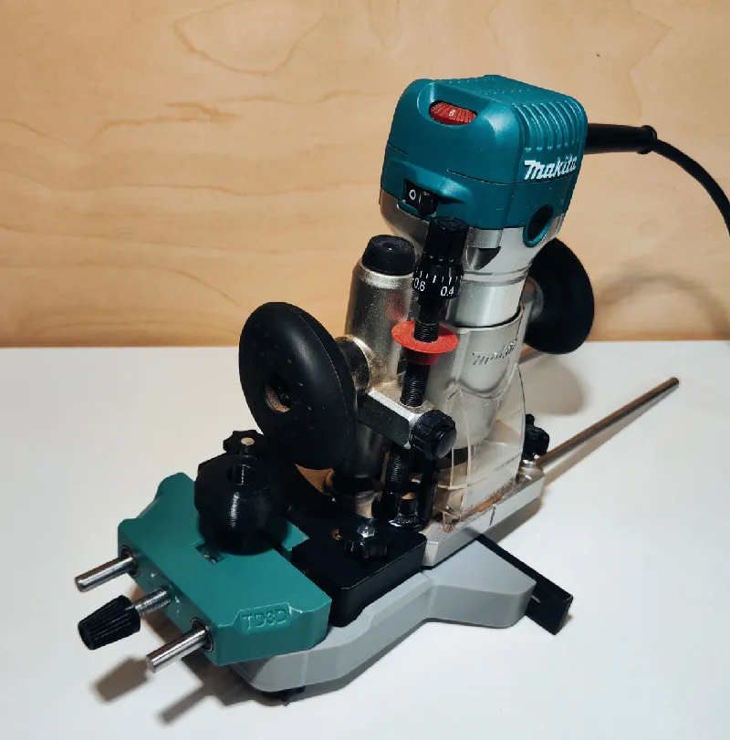 Makita RT0700 Router Parallel guide, circle cutting, fine adjustment by ...