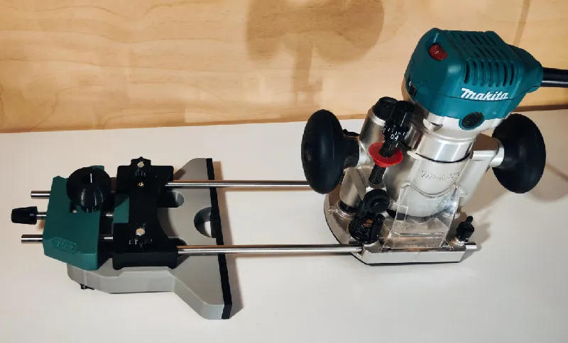 Makita RT0700 Router Parallel guide, circle cutting, fine adjustment by ...