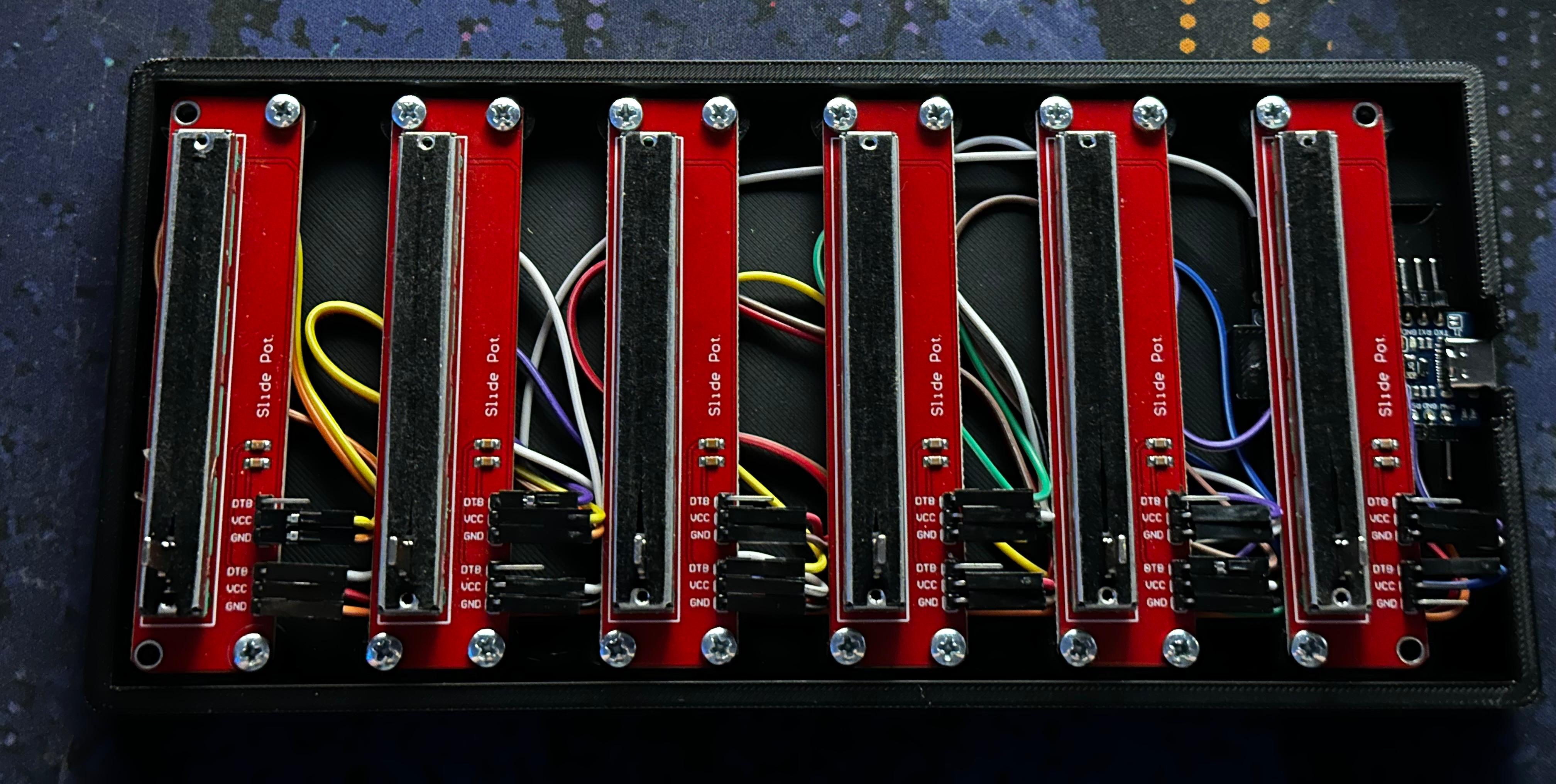 Deej 6 Slider par sam_barata | Téléchargez gratuitement un modèle STL ...