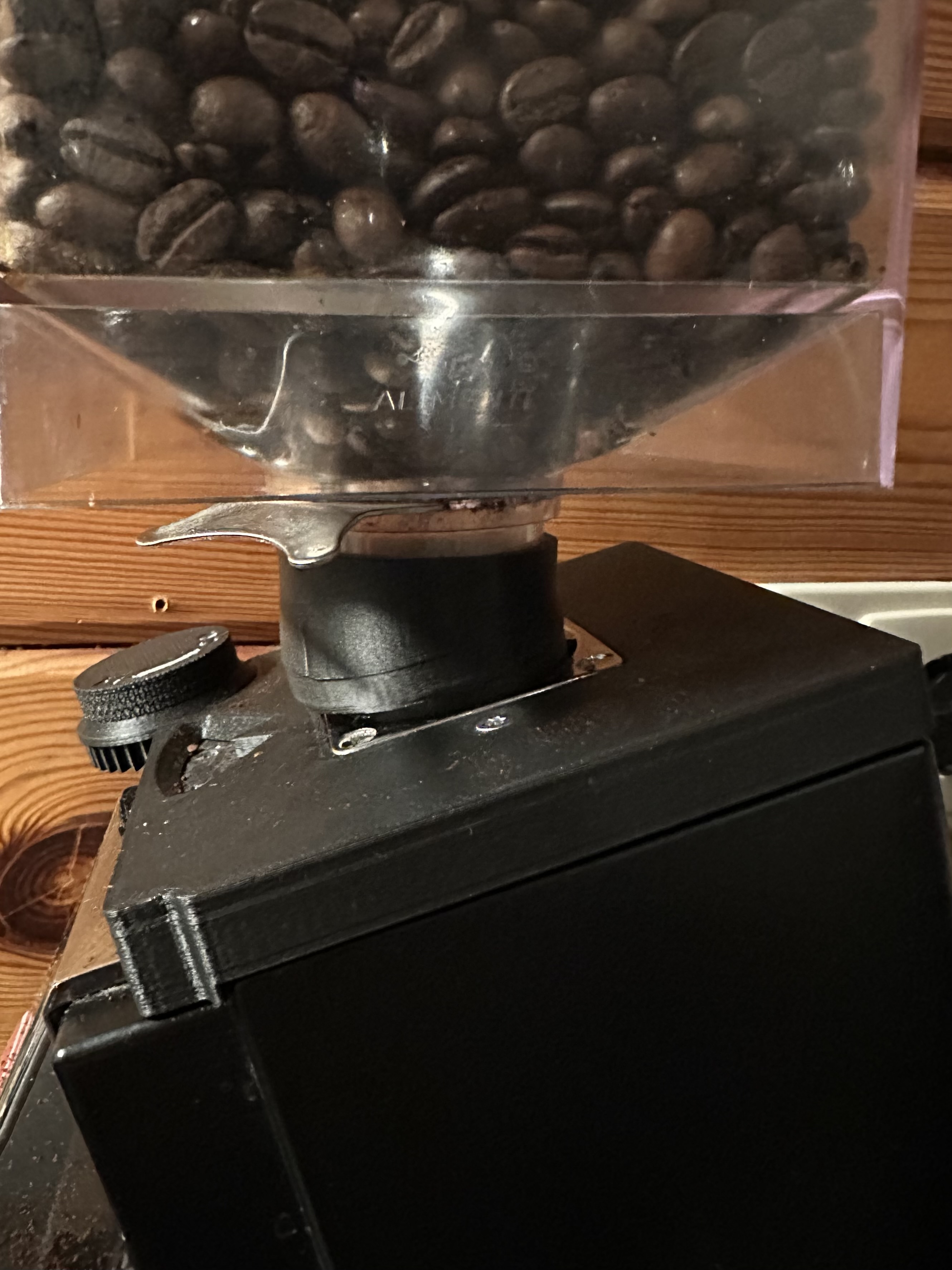 Eureka Mignon MCI grinder 15deg hopper adapter by joernreimerdes ...
