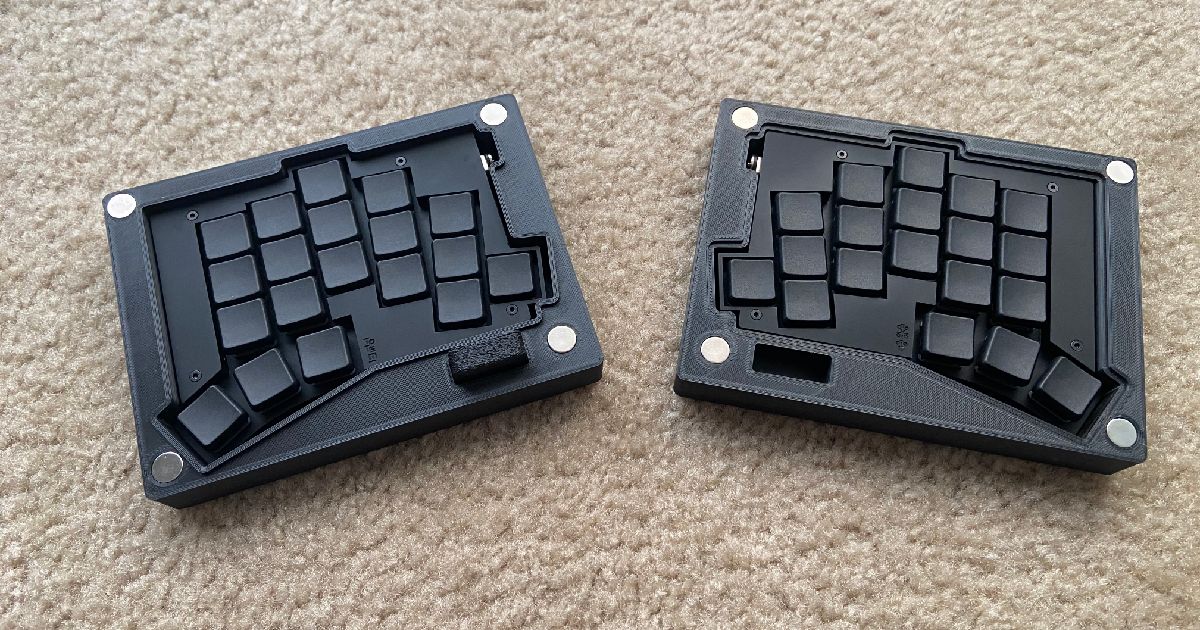 Travel Case for Wireless Totem Split Keyboard by AFLO | Download free ...