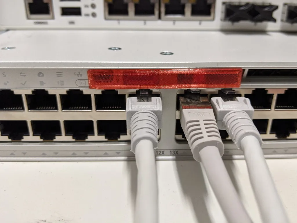Cisco Catalyst 9300 Label Plate by hurzhurz | Download free STL model ...