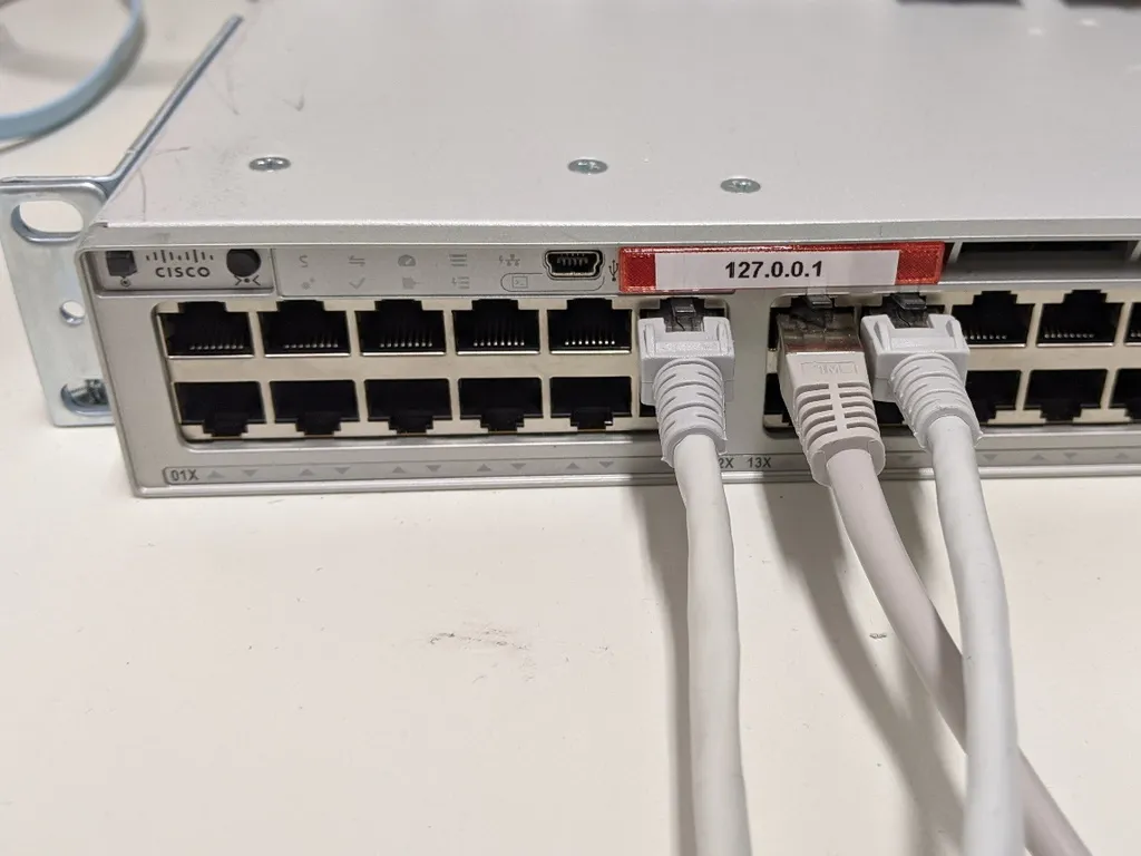 Cisco Catalyst 9300 Label Plate by hurzhurz | Download free STL model ...