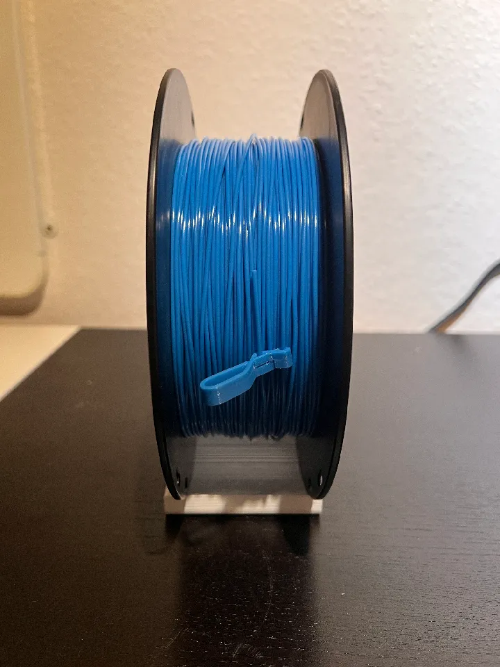 Filament stand vertical by Claus Ilkjaer | Download free STL model ...