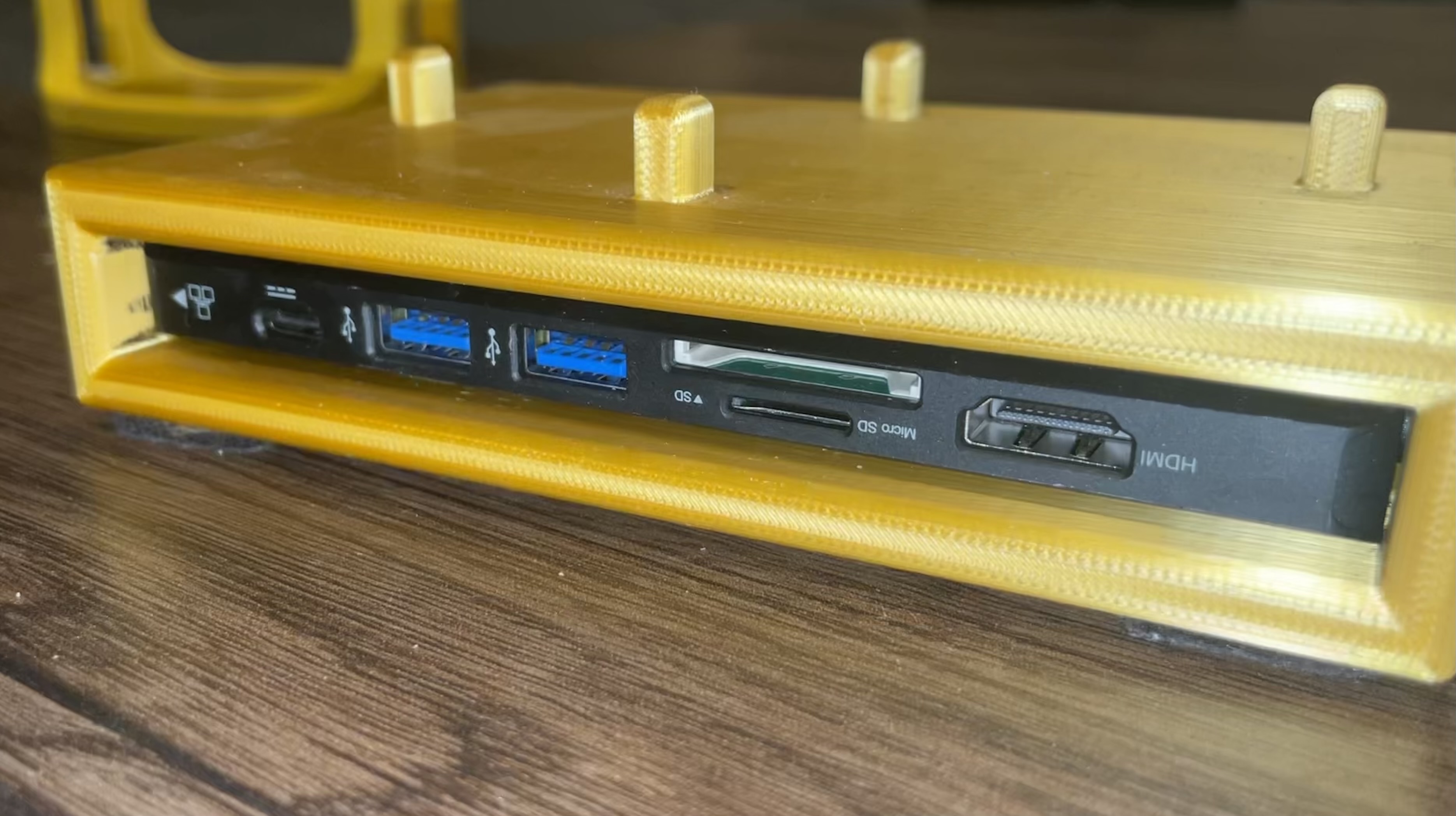 USB-C dock case for MacBook Air Vertical Stand by Dodo | Download free ...