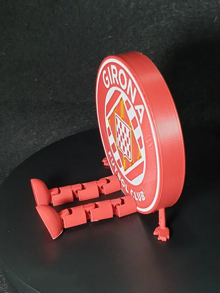Girona FC shield with flexi legs by PipodV 3D | Download free STL model ...