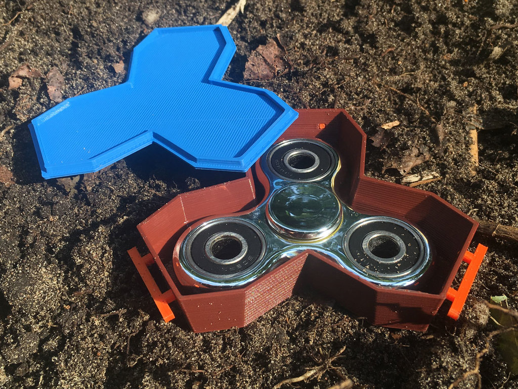 SPINNER COFFIN | Accommodating the Death of Fidget Spinners by Baschz ...
