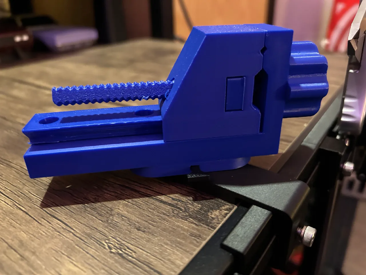 Vice Holder by StarDust_42 | Download free STL model | Printables.com