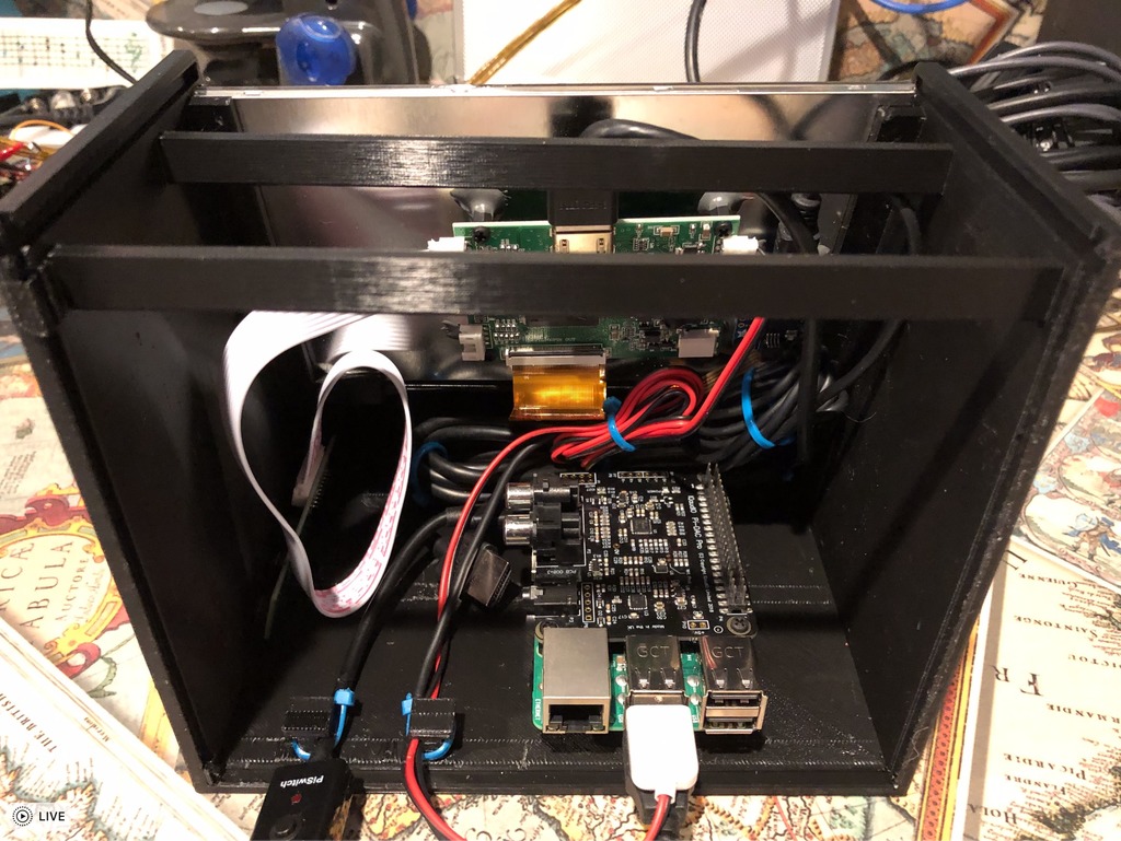 Volumio Jukebox with Touchscreen LCD and Pi-DAC Pro by inverted1 ...