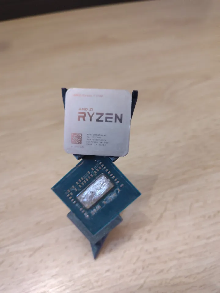 CPU Display Stand by RvR | Download free STL model | Printables.com