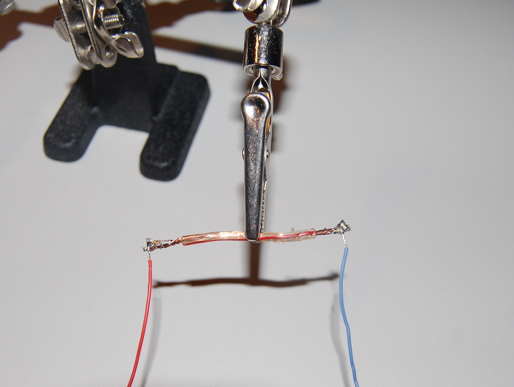Electromagnetic Swing - DIY Lorentz Force Experiment por fgebhart ...