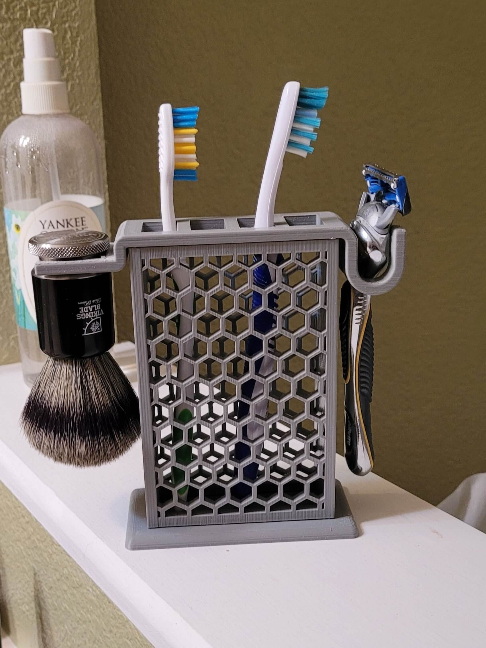 Razor + Shaving Brush + Toothbrush Holder by DastardlyDoge | Download ...