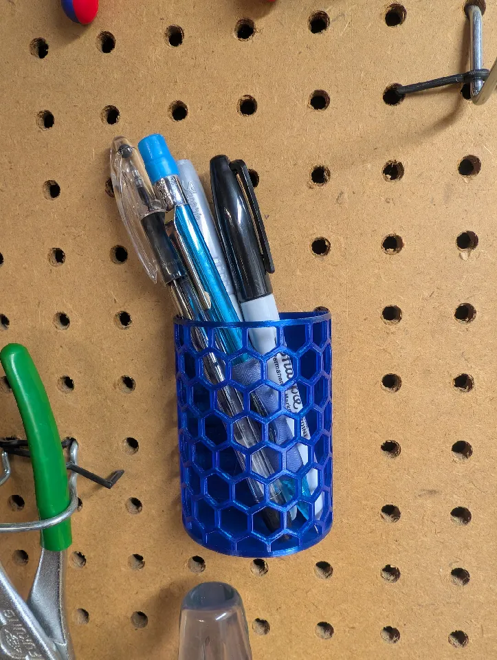 Pegboard cup by Tedderouni | Download free STL model | Printables.com