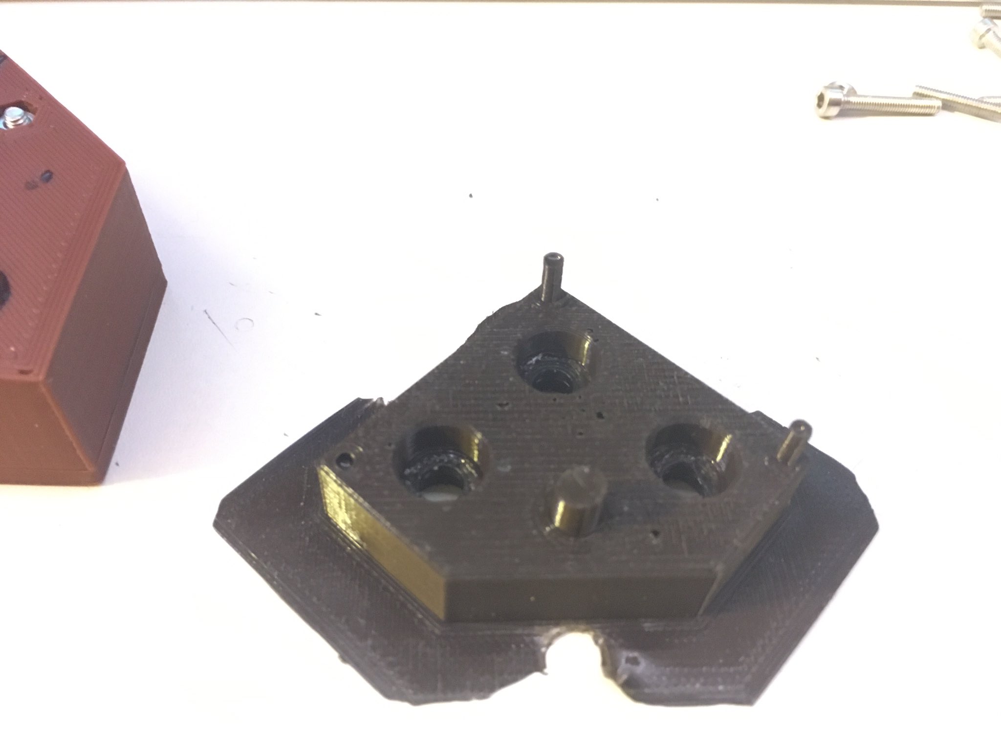 Rubber feet mold for the Bear 2.1 frame by danielkrah | Download free ...